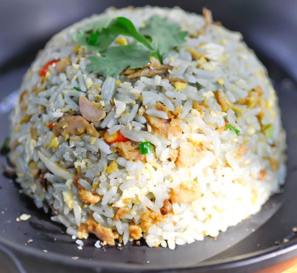 Cafe & Resto Phinisi Garden